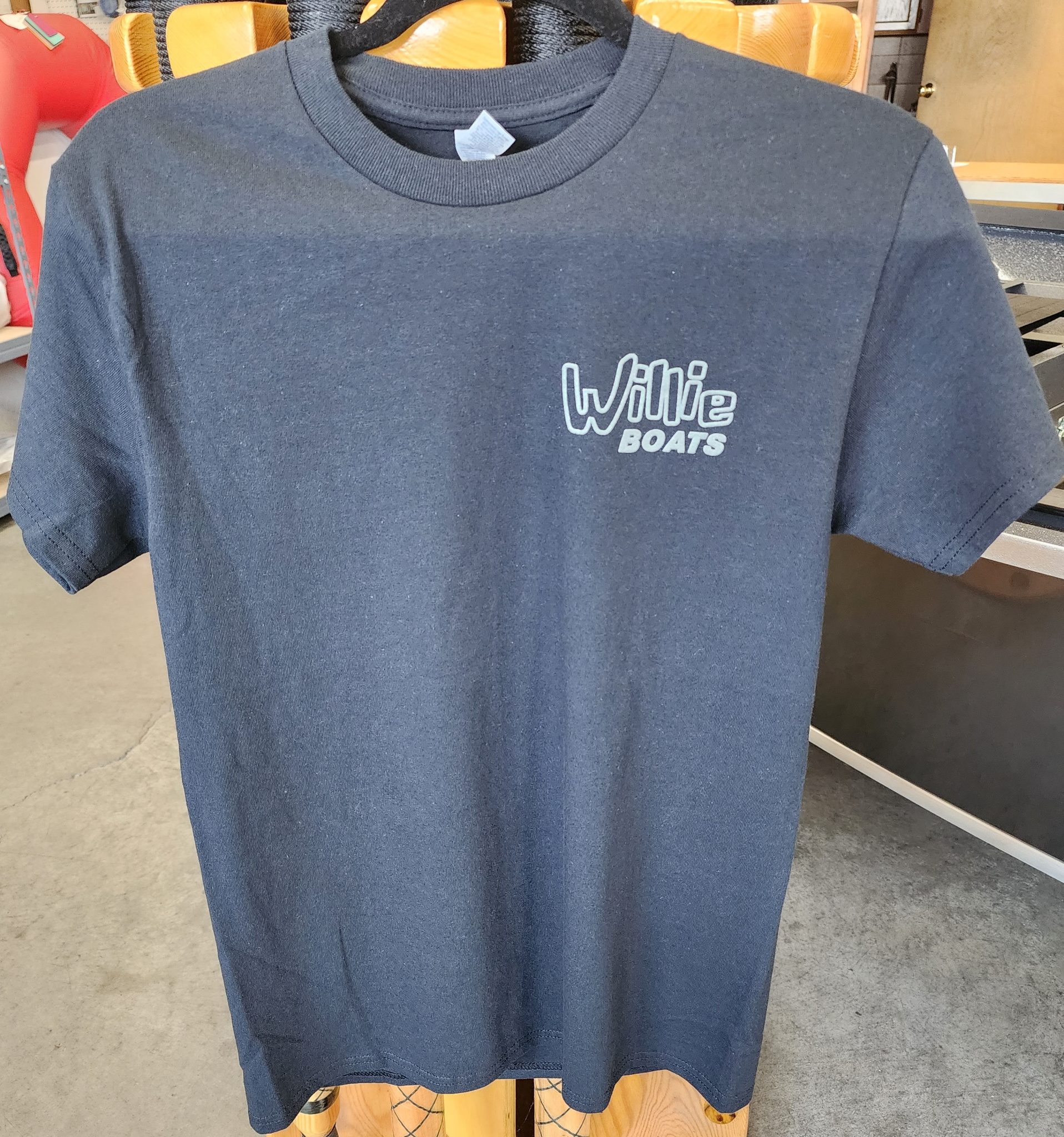 Willie Boats T-Shirt Black & Old School Logo - Willie Boats